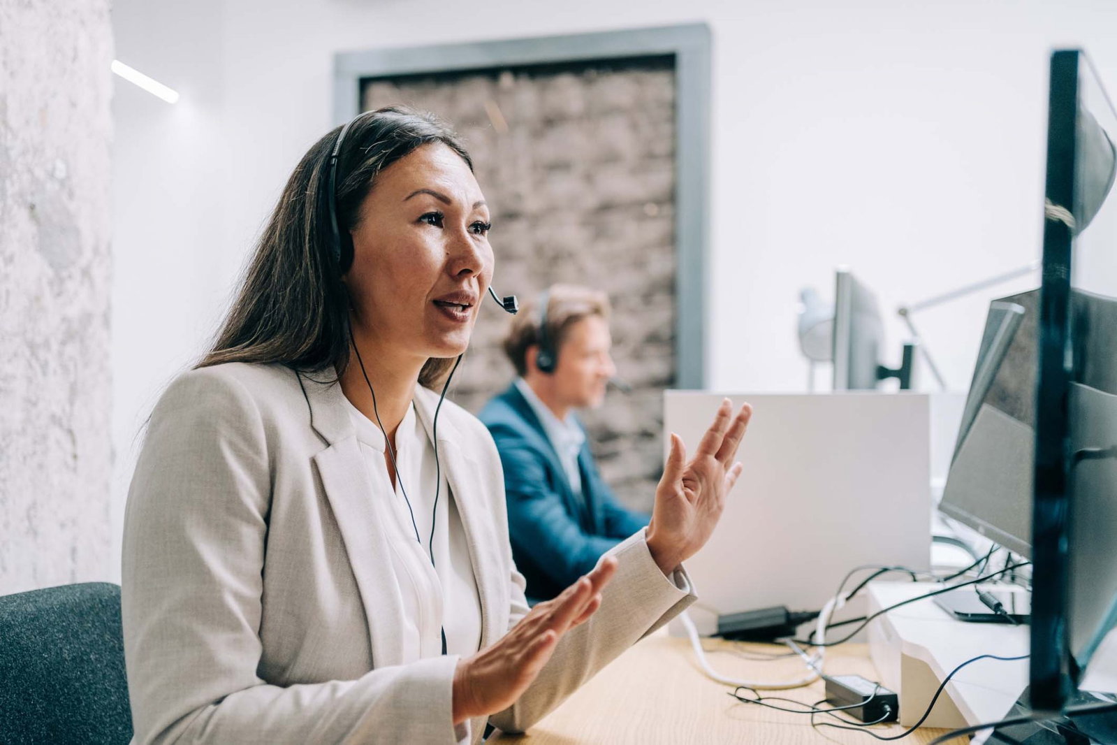 Customer Service - QContact